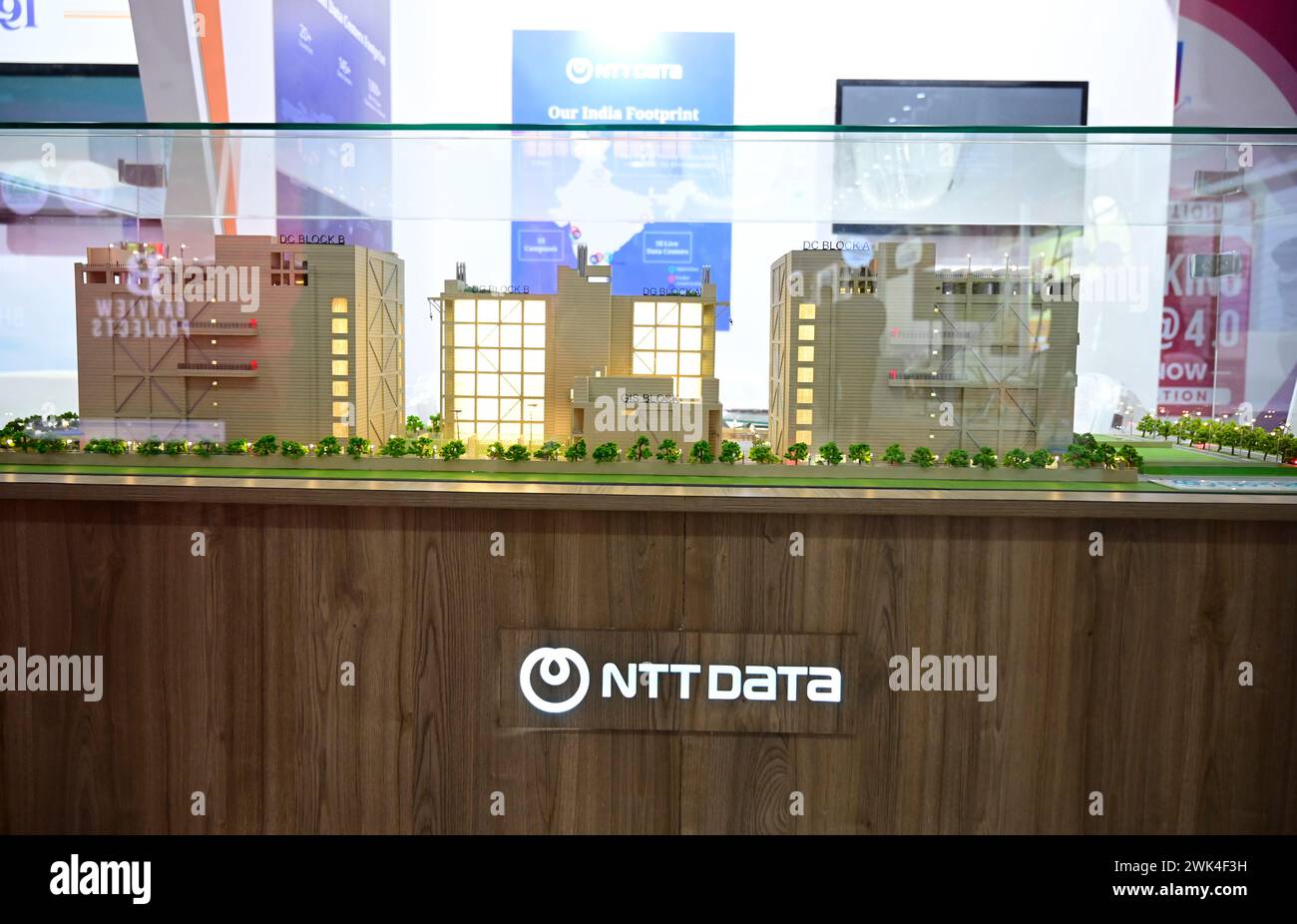 Ntt data hi-res stock photography and images - Alamy