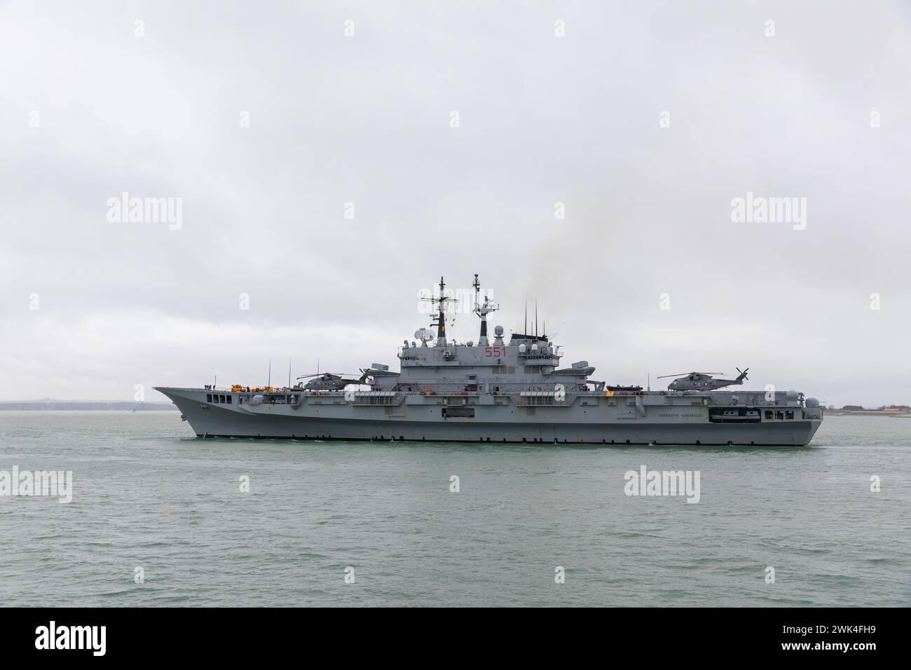 Aircraft carrier deck hi-res stock photography and images - Alamy