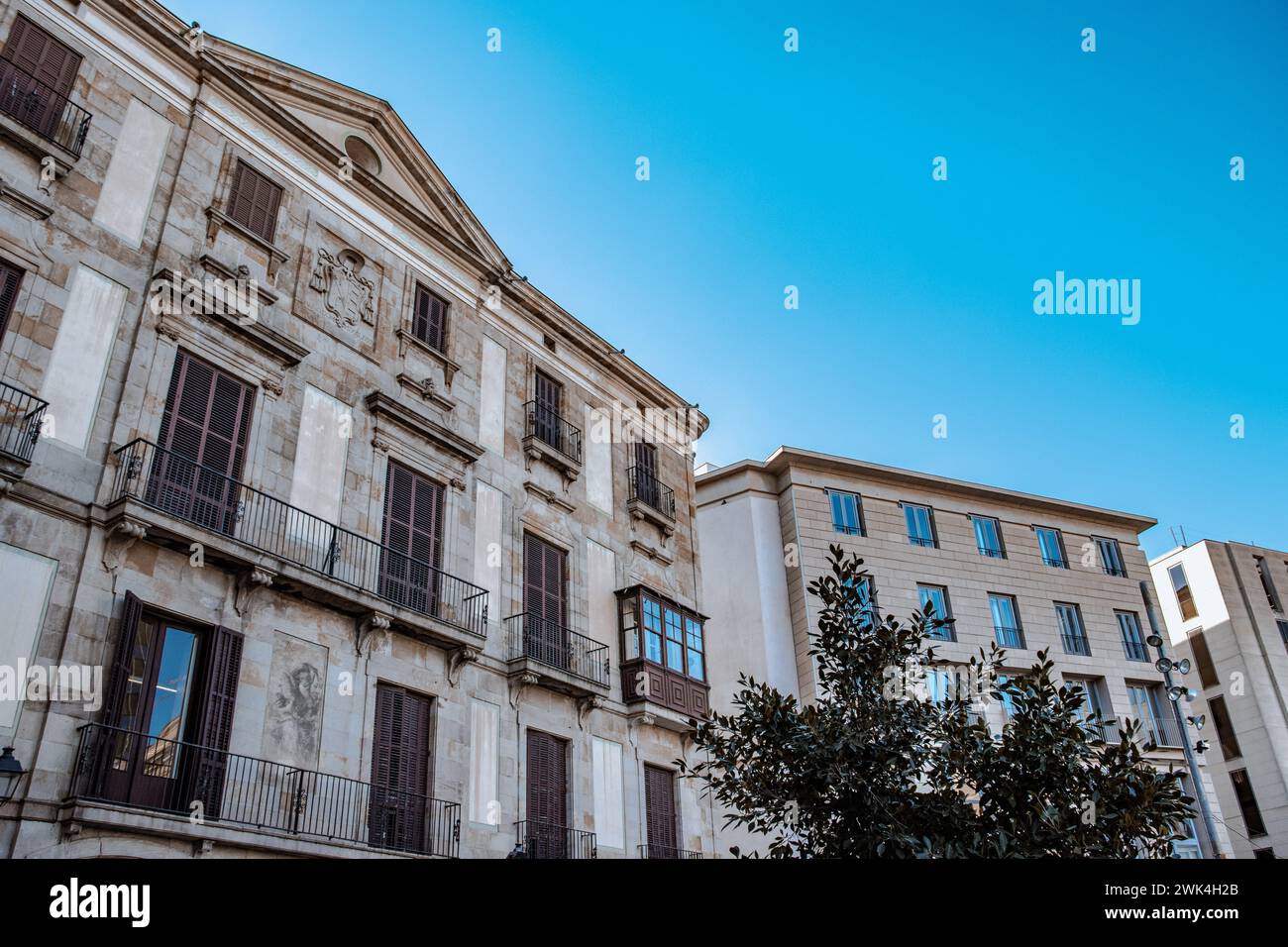 Facade of old apartment buildings in Barcelona, Catalonia. Beautiful ...