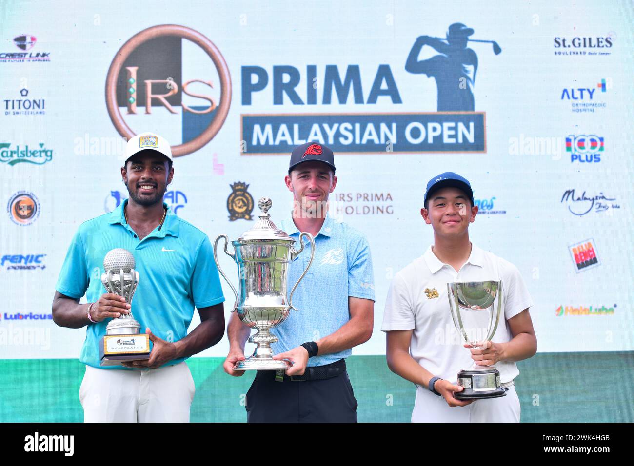 SERDANG - FEB 18: Khavish Varadan(L) of Malaysia, David Puig(C) of ...