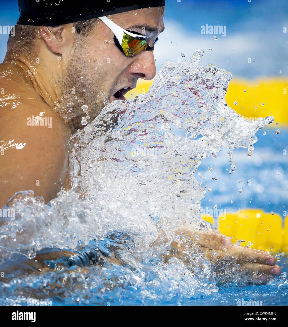 DOHA - Arno Kamminga in action in the men's 4 x 100 medley during the ...
