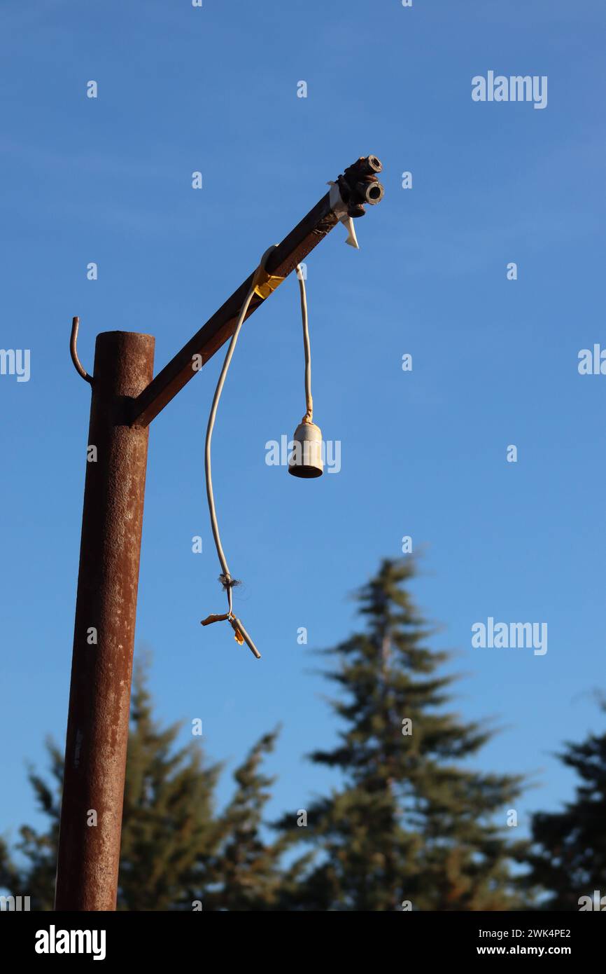 Light post without light bulb hi-res stock photography and images - Alamy