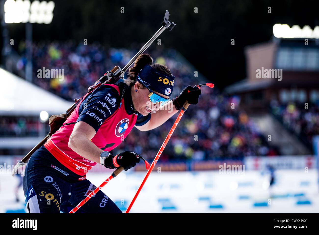 Julia Simon of France in action during the Women's mass start race - 12 ...