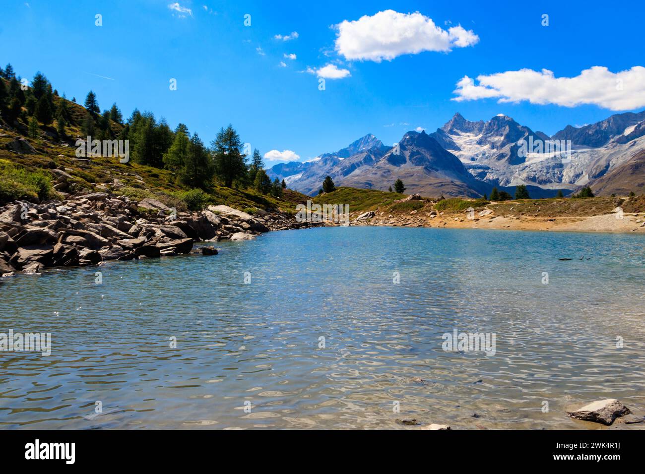 Grunsee lake green hi-res stock photography and images - Alamy