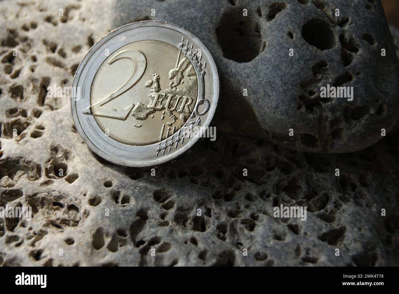 Reverse of new 2 euro coin Stock Photo - Alamy