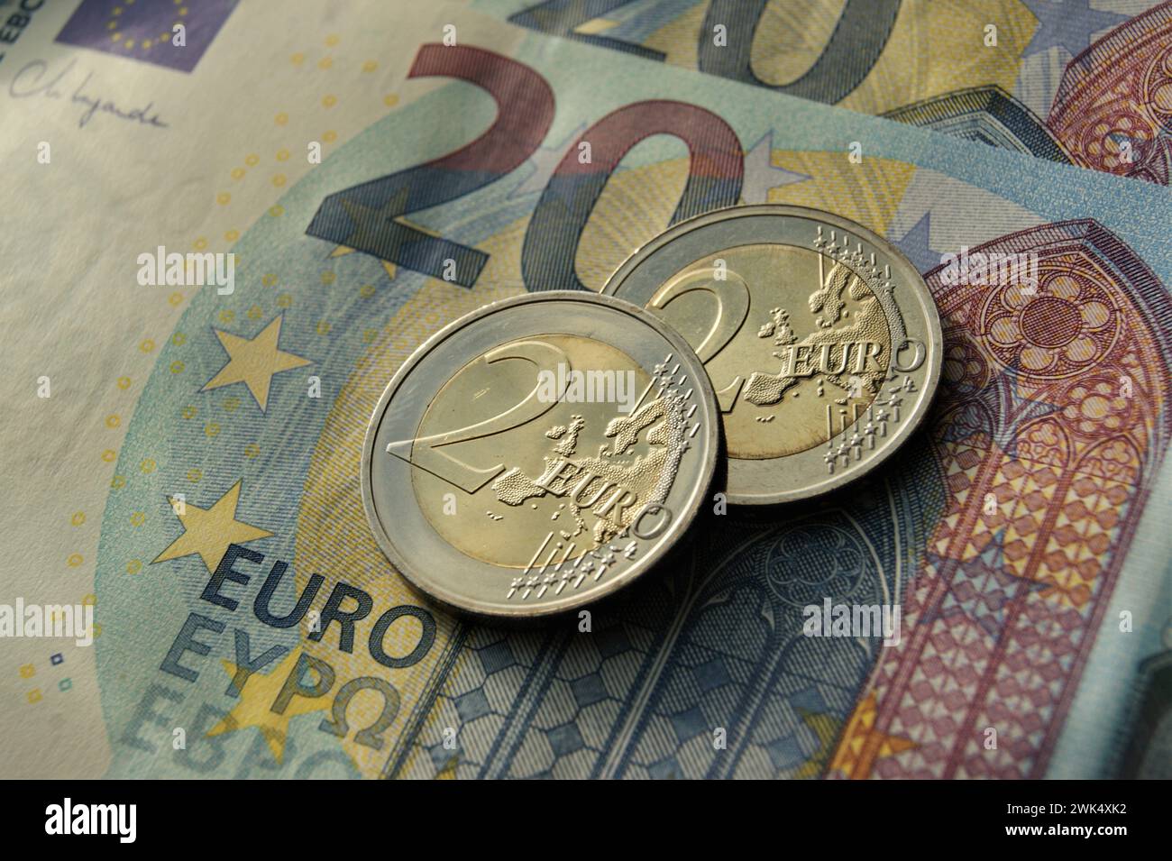 20 euro banknote new hi-res stock photography and images - Alamy