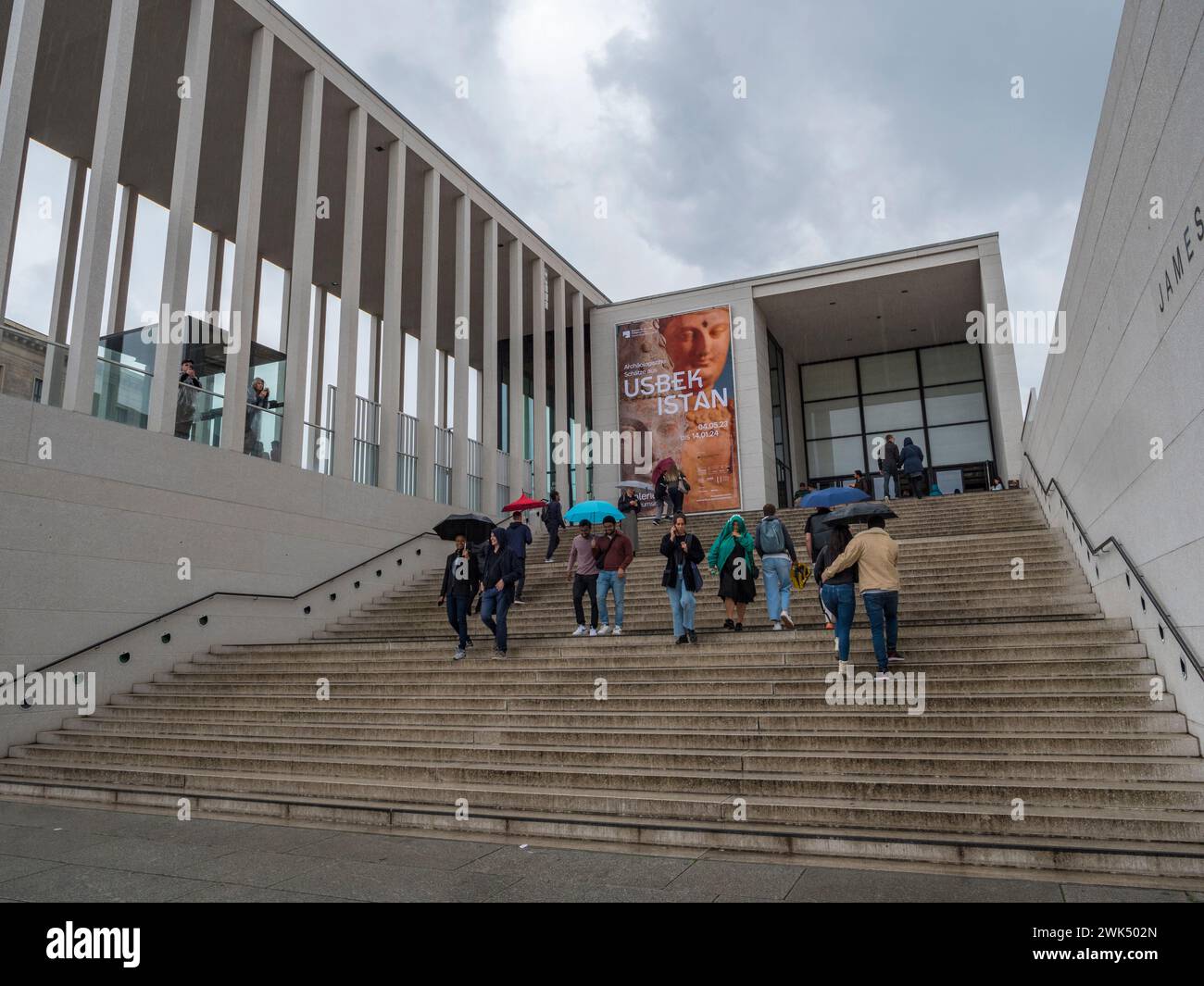 The steps leading to the Pergamon Museum (James Simon Gallery/James ...
