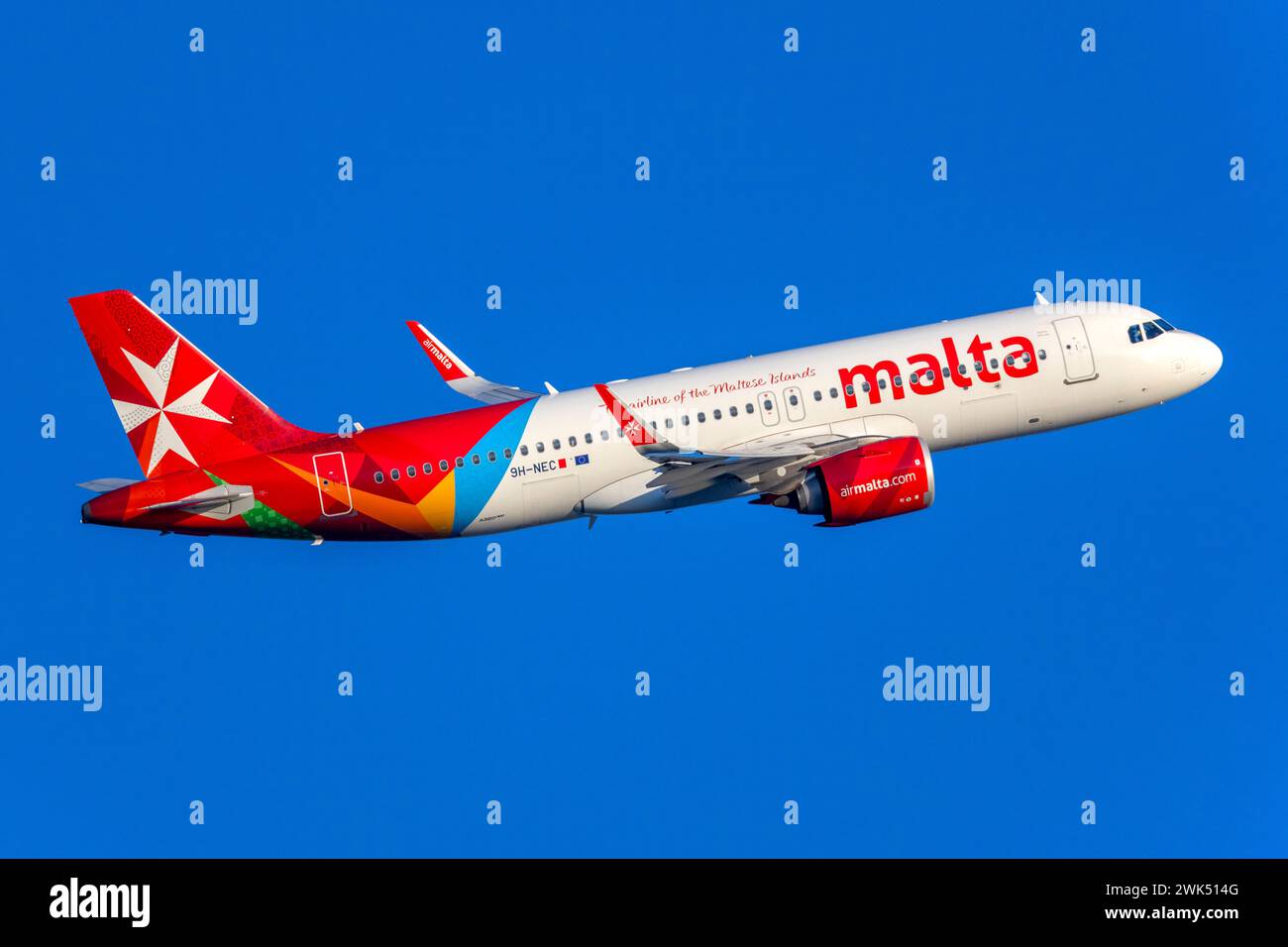 Air Malta Airbus A320-251N (REG: 9H-NEC) climbing out of runway 13 on ...