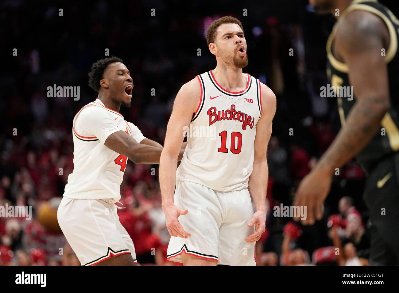 Ohio State guard Dale Bonner, left, and forward Jamison Battle (10 ...