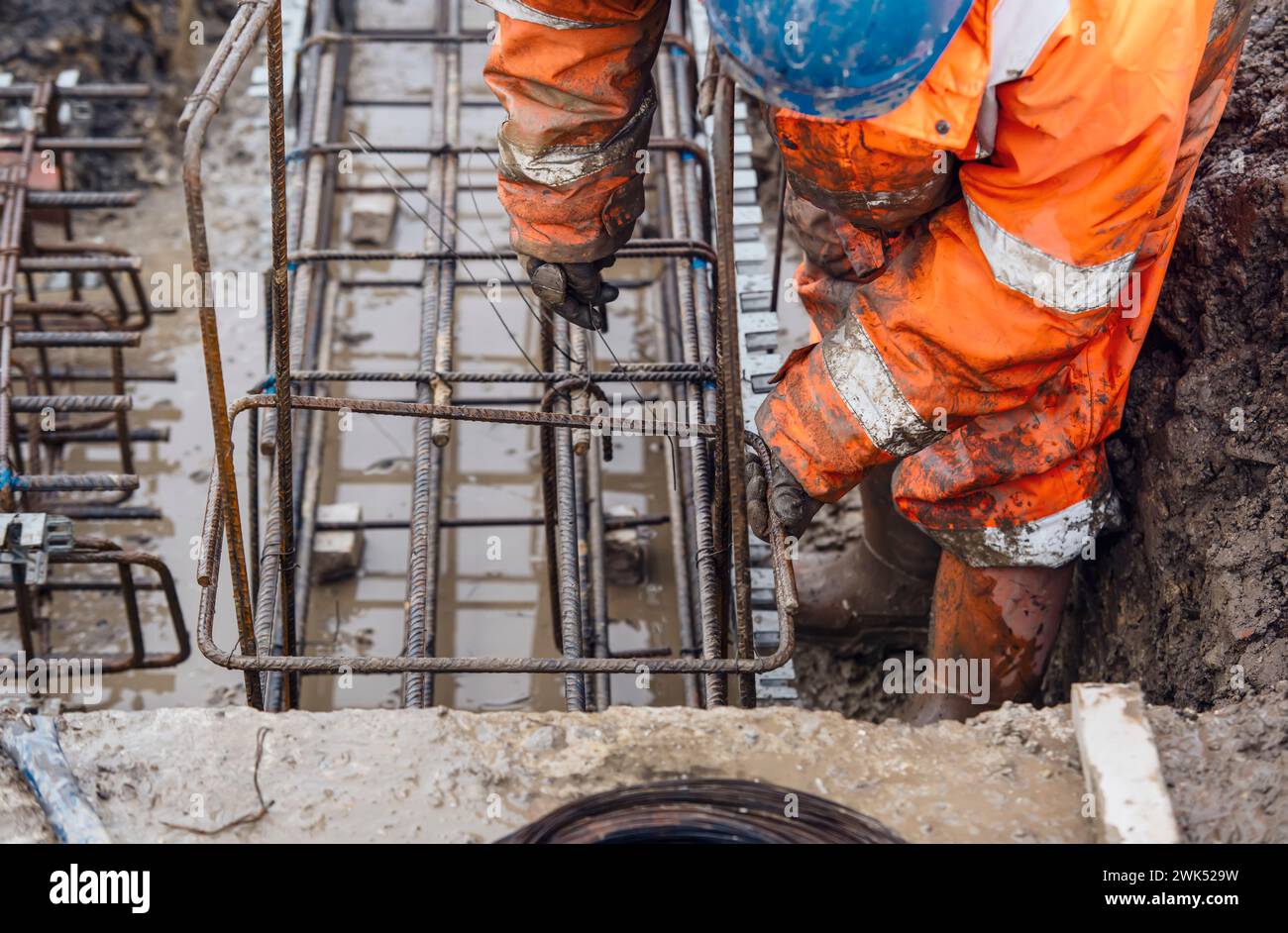 Reinforcing bar cutter hi-res stock photography and images - Alamy