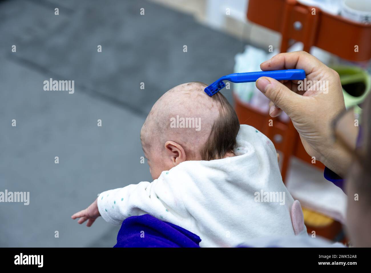 Shaving head girl hi-res stock photography and images - Alamy