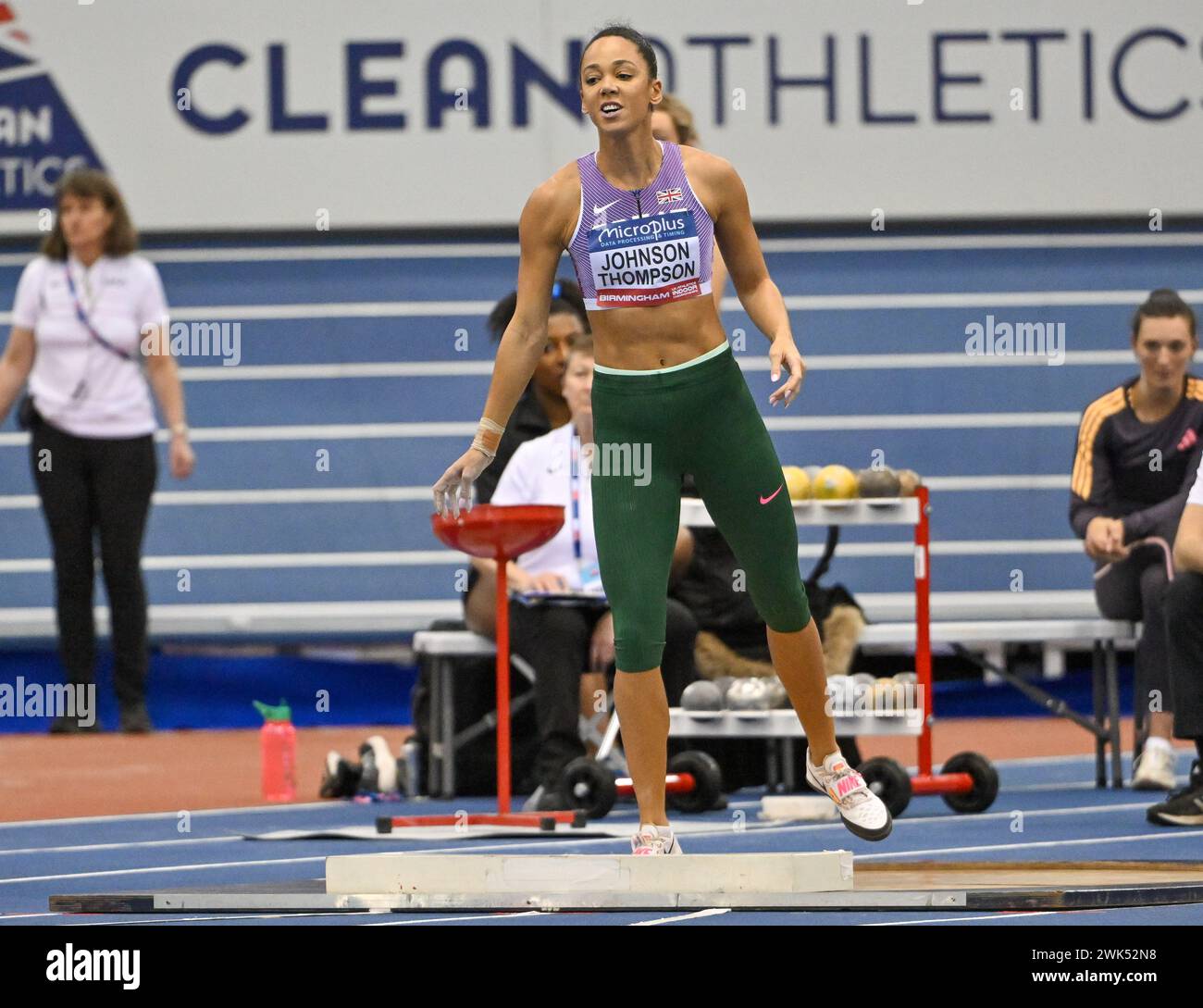 Birmingham, UK. 18th Feb, 2024. CAMPBELL Amelia wins the Womens Shot ...
