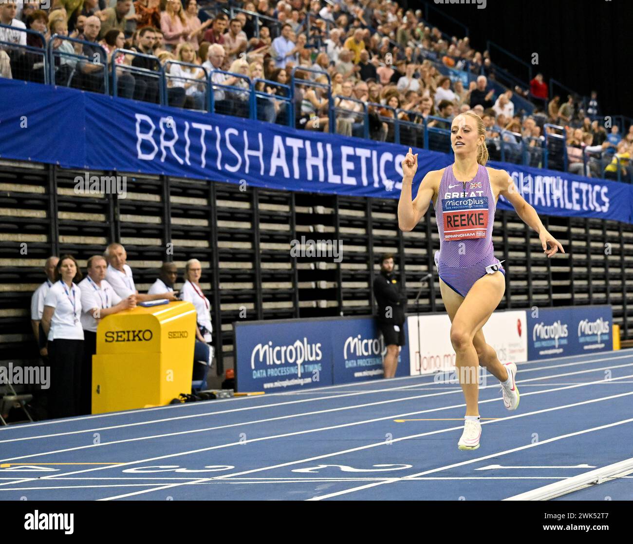 Birmingham, UK. 18th Feb, 2024. REEKIE Jemma wins the Womens 800m and ...