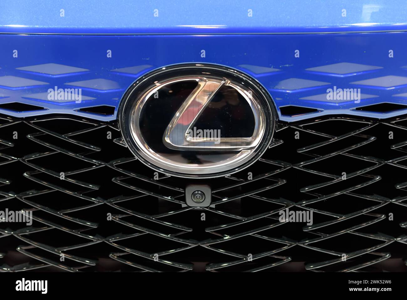 Lexus logo hi-res stock photography and images - Alamy