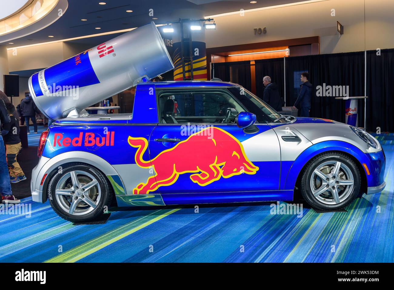 Red bull logo hi-res stock photography and images - Alamy