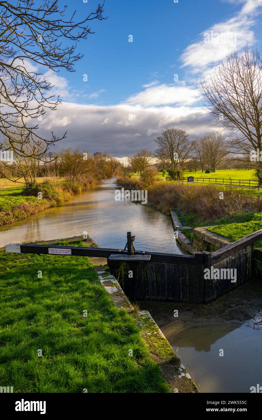 Flood lock hi-res stock photography and images - Alamy