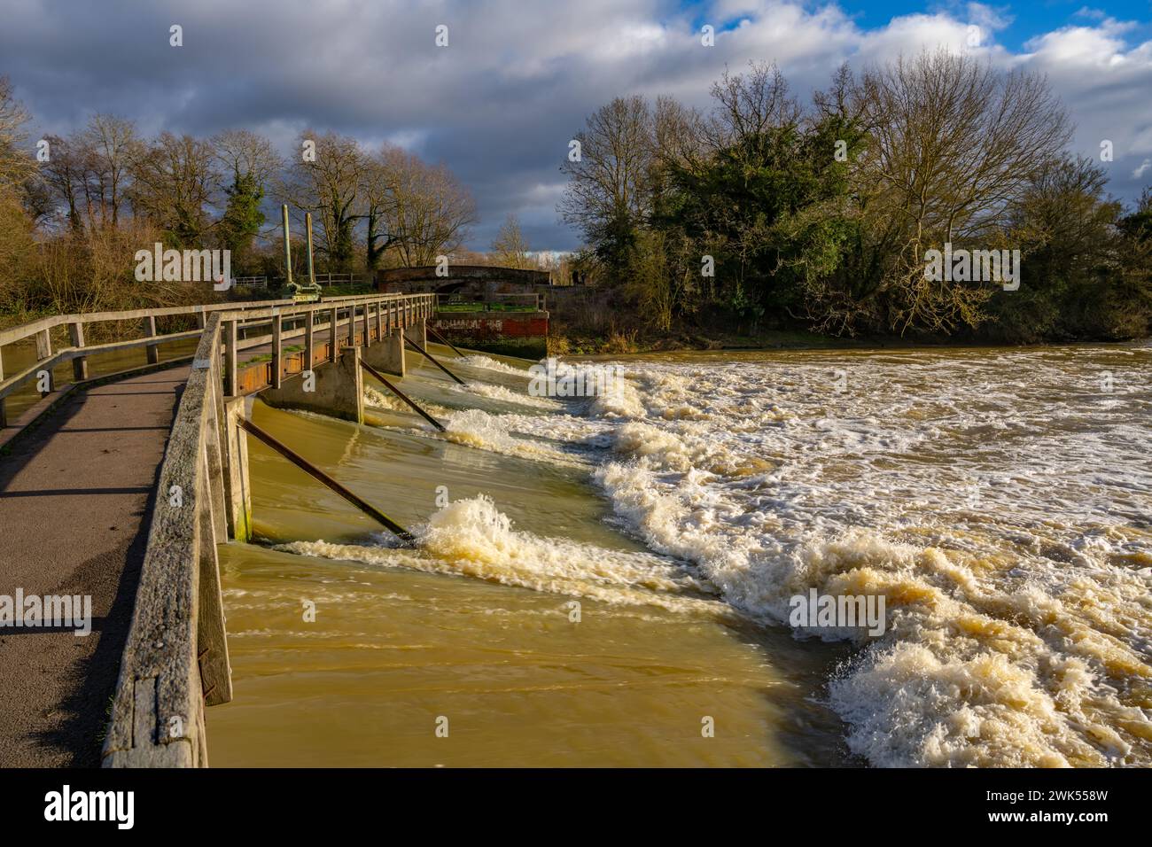 Flood water at Beeleigh Lock at the confluence of the river Chelmar and ...