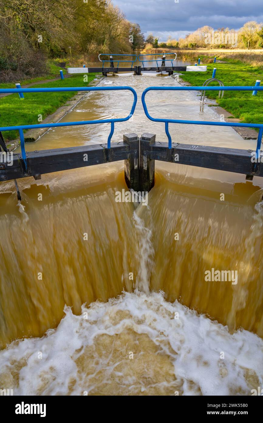 Flood water at Beeleigh Lock at the confluence of the river Chelmar and ...