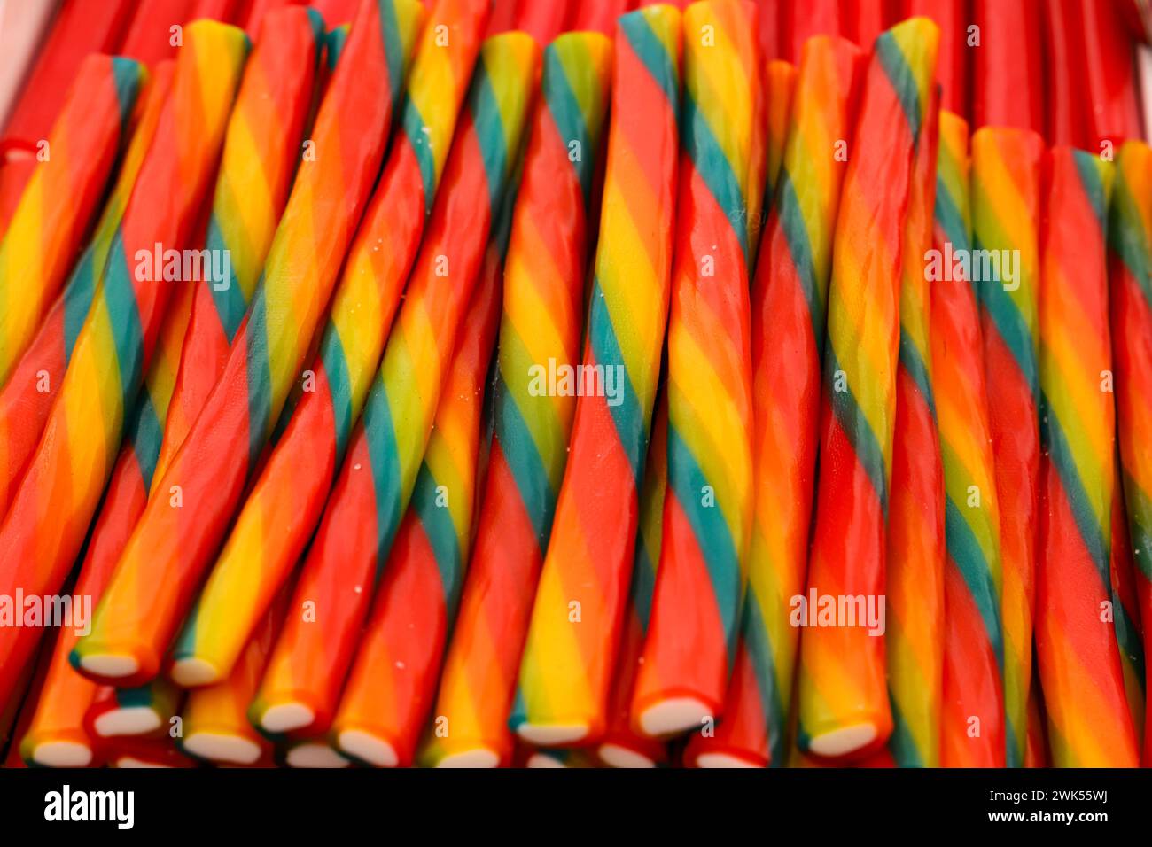 Puesto de golosinas en el mercado Stock Photo - Alamy