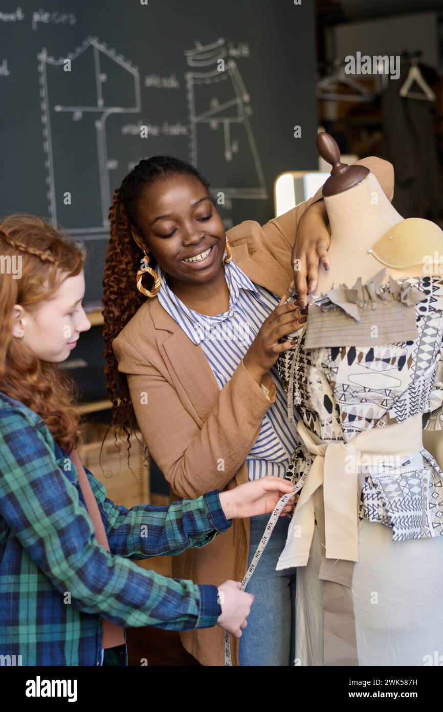 Apprentice tailor hi-res stock photography and images - Alamy