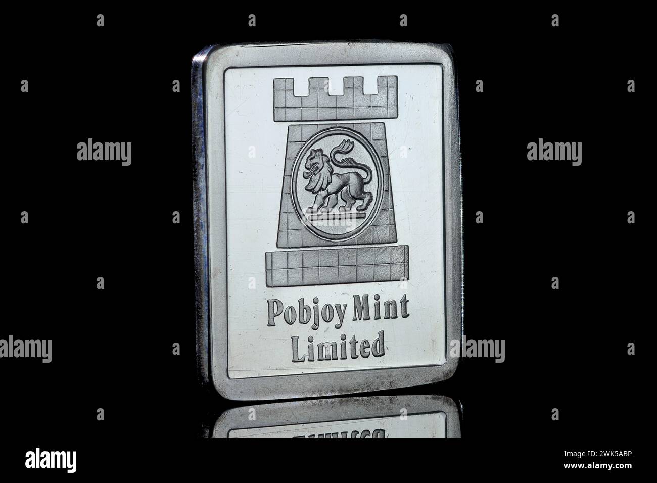 Pobjoy silver ingot hi-res stock photography and images - Alamy