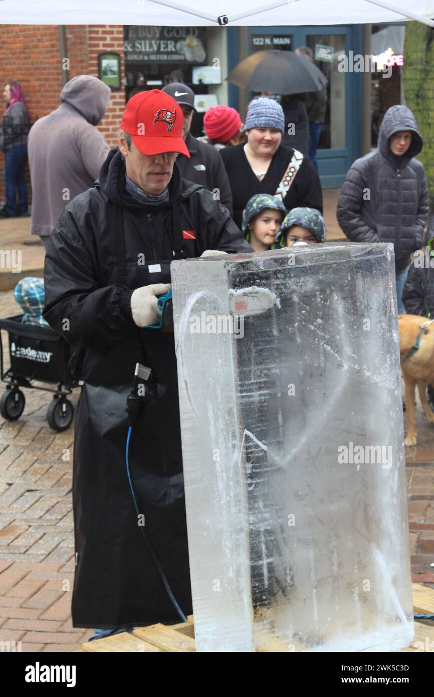 Icve carving competition hi-res stock photography and images - Alamy