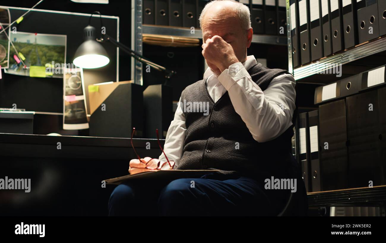 Criminal investigation reports hi-res stock photography and images - Alamy