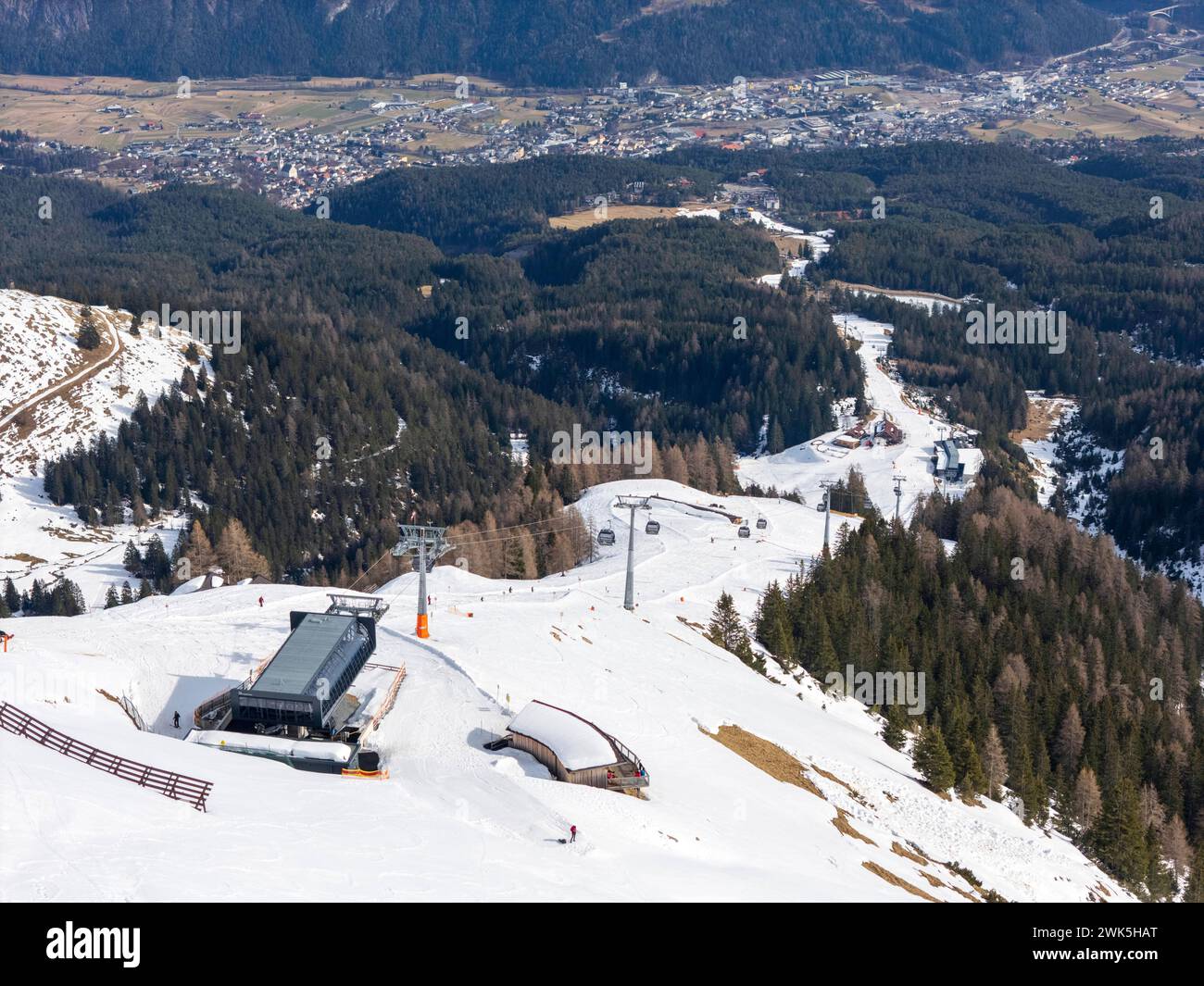 Hoch-Imst, Österreich. 18 Februar 2024. Bergstation Alpjoch des ...