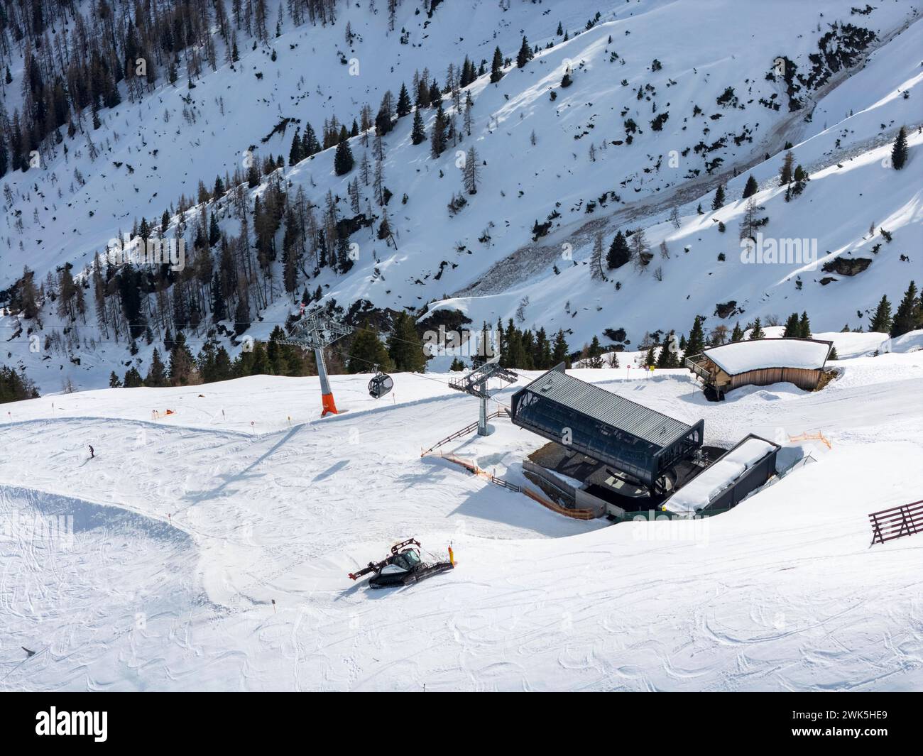 Hoch-Imst, Österreich. 18 Februar 2024. Bergstation Alpjoch des ...