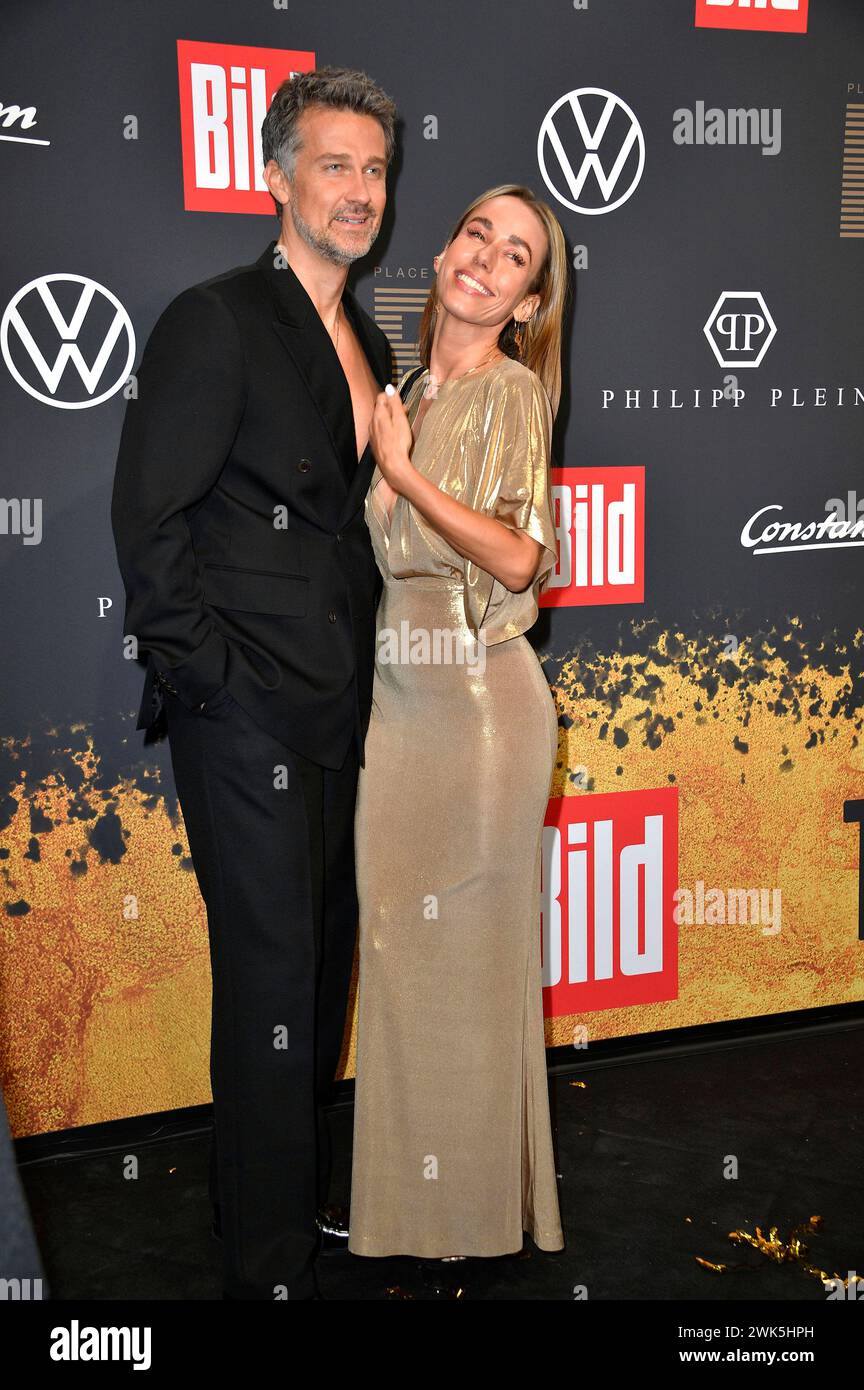 Wayne Carpendale mit Ehefrau Annemarie Carpendale bei der Place To B ...