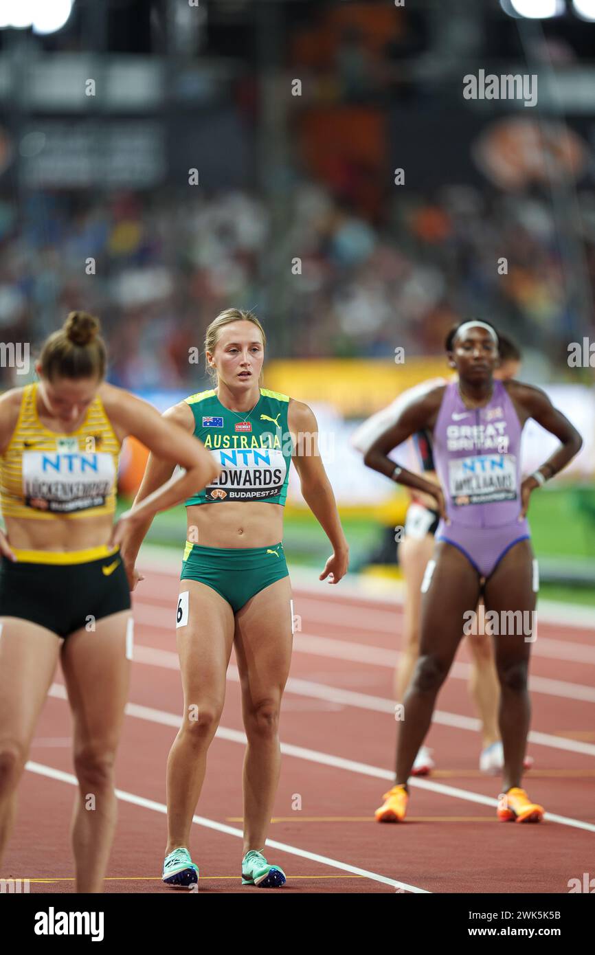 Kristie EDWARDS participating in the 4x100 meters relay at the World ...