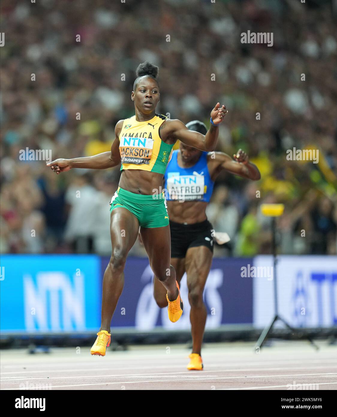 Shericka JACKSON winning in the 200 meters at the World Athletics ...