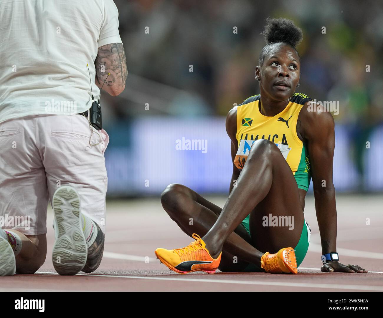Shericka JACKSON winning in the 200 meters hurdles at the World ...