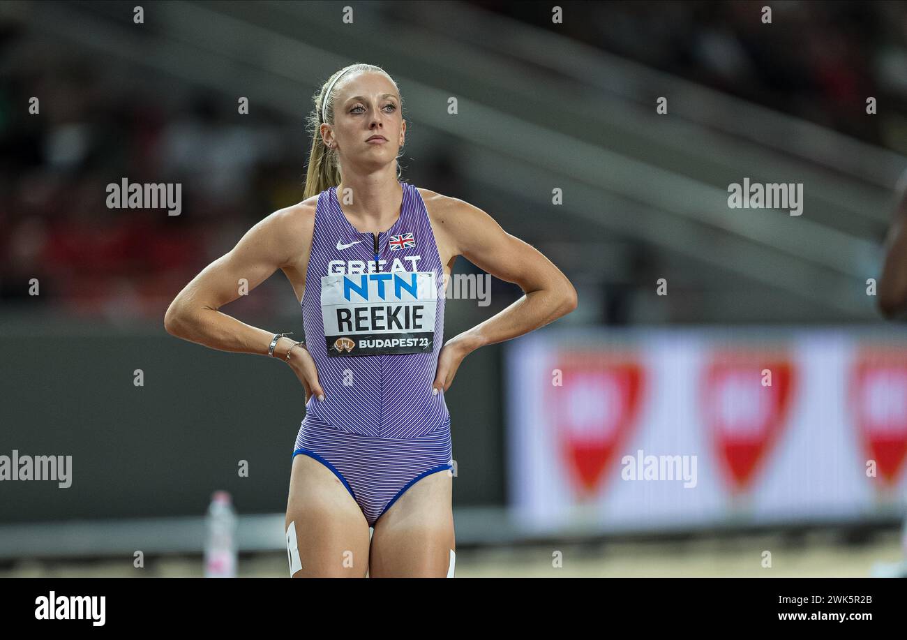 Jemma REEKIE participating in the 800 meters at the World Athletics ...