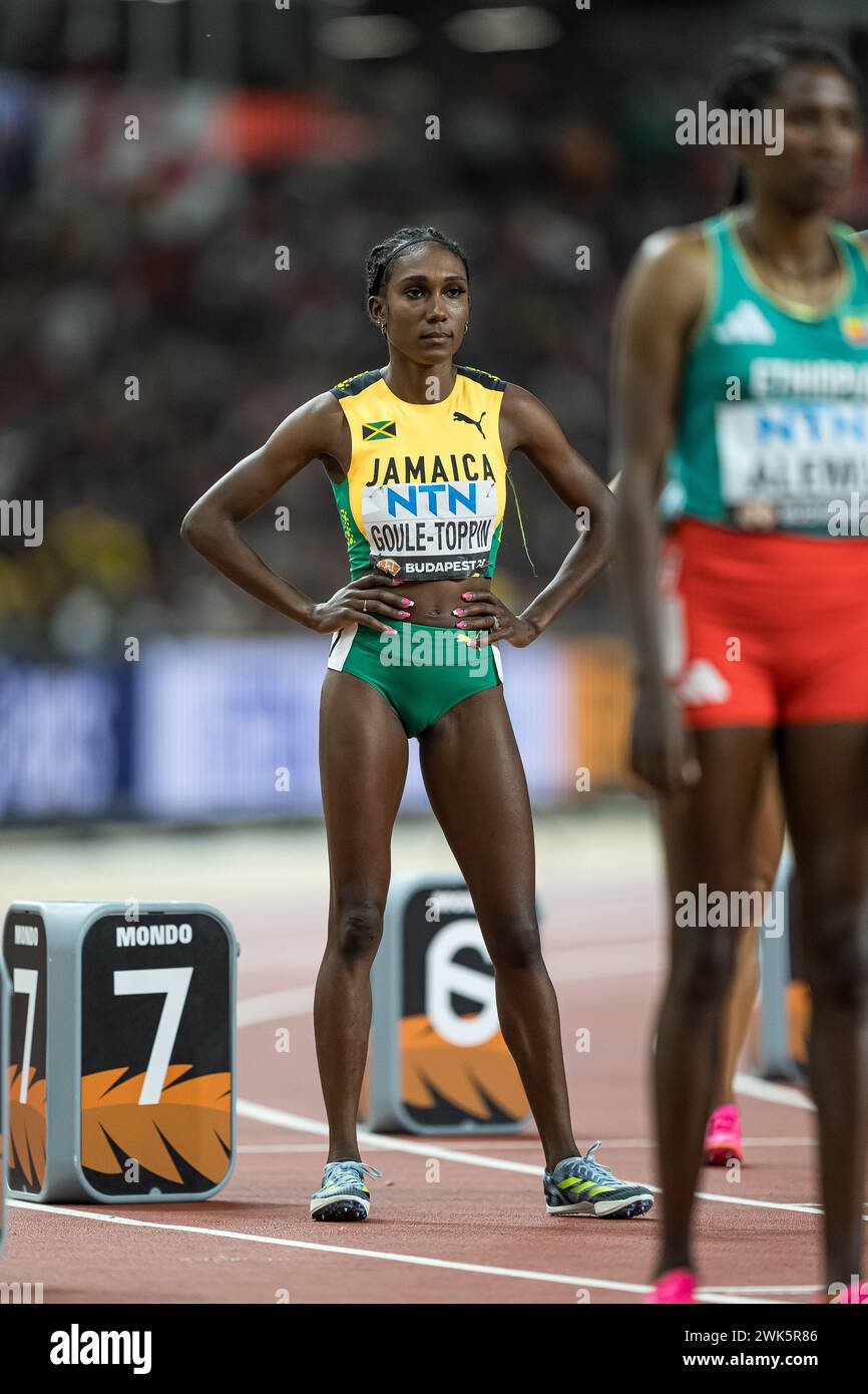 Natoya GOULE-TOPPIN participating in the 5.000 meters hurdles at the ...