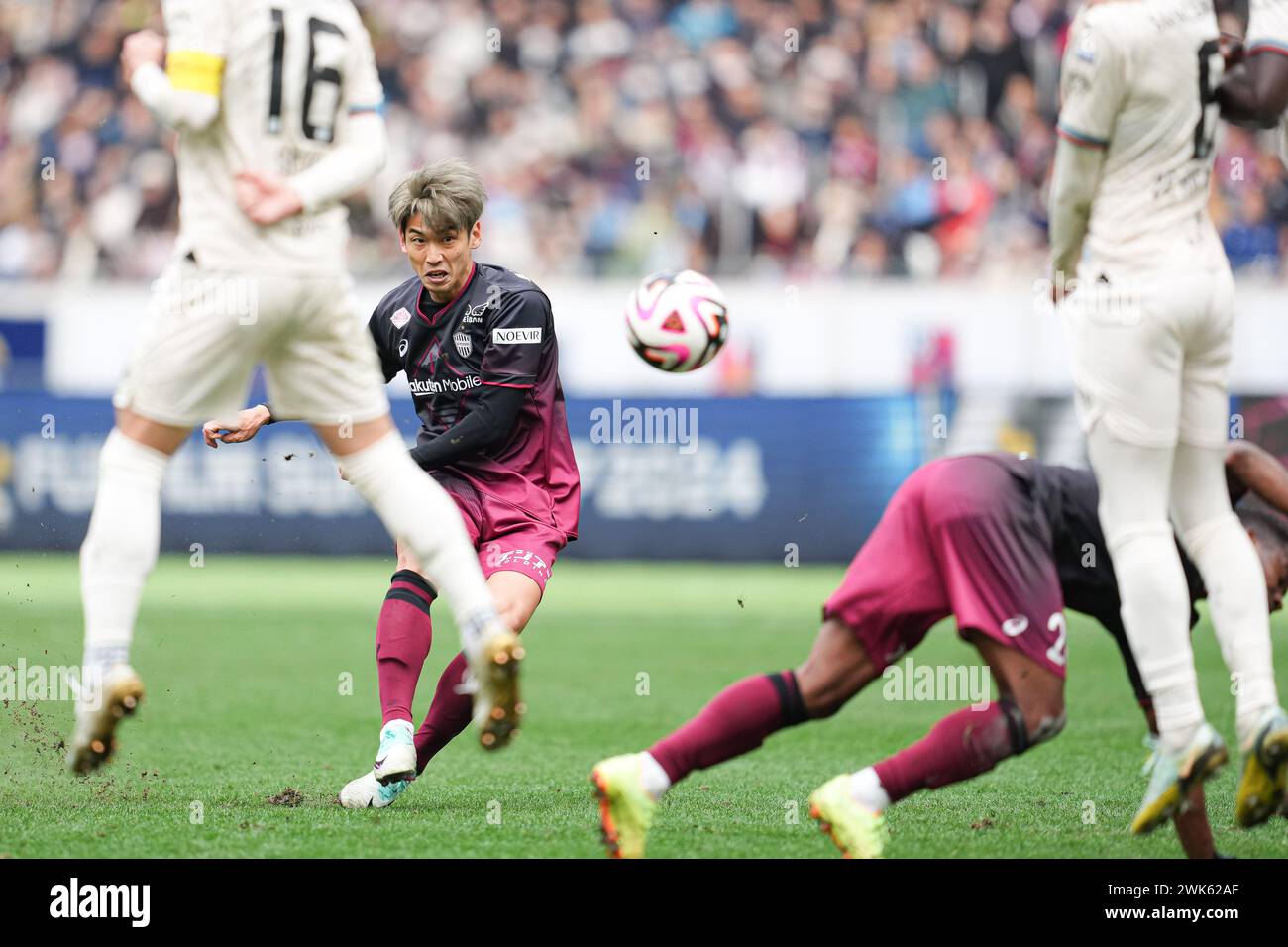 Tokyo, Japan. 17th Feb, 2024. Yuya Osako (Vissel) Football/Soccer ... Tokyo, Japan. 17th Feb, 2024. Yuya Osako (Vissel) Football/Soccer ...