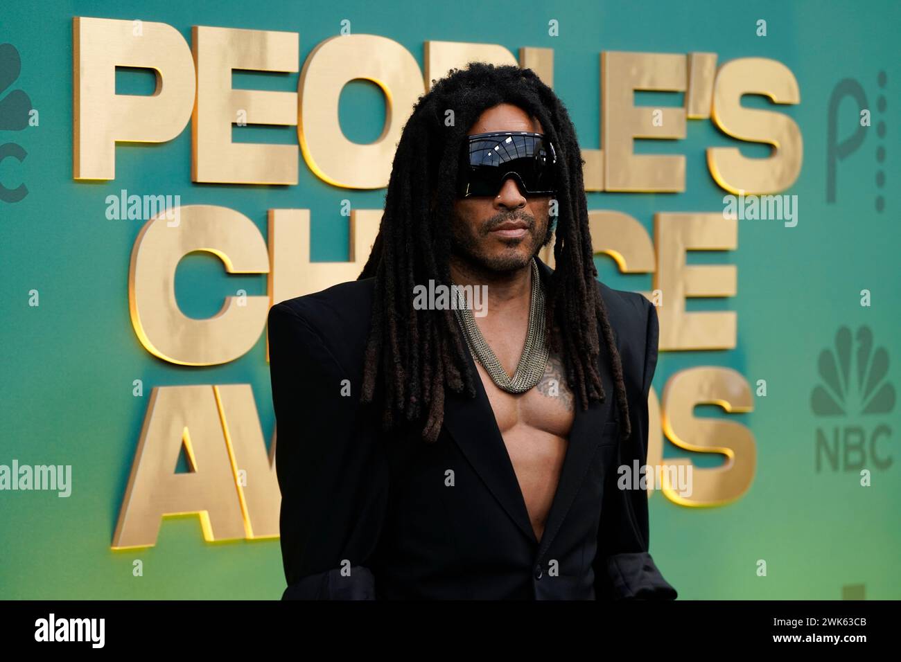 Lenny Kravitz arrives at the People's Choice Awards on Sunday, Feb. 18 ...