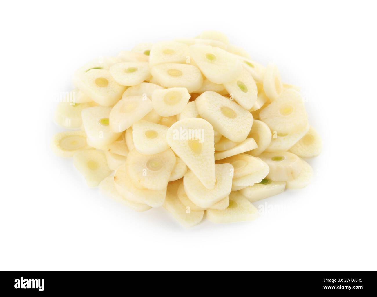 Pieces of fresh garlic isolated on white Stock Photo - Alamy