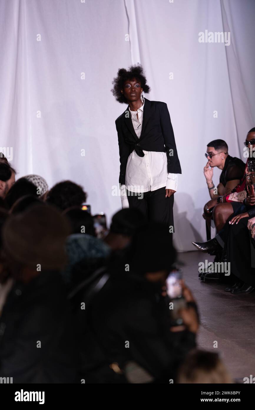 Khaleb Brooks giving inspirational winning speech Stock Photo - Alamy