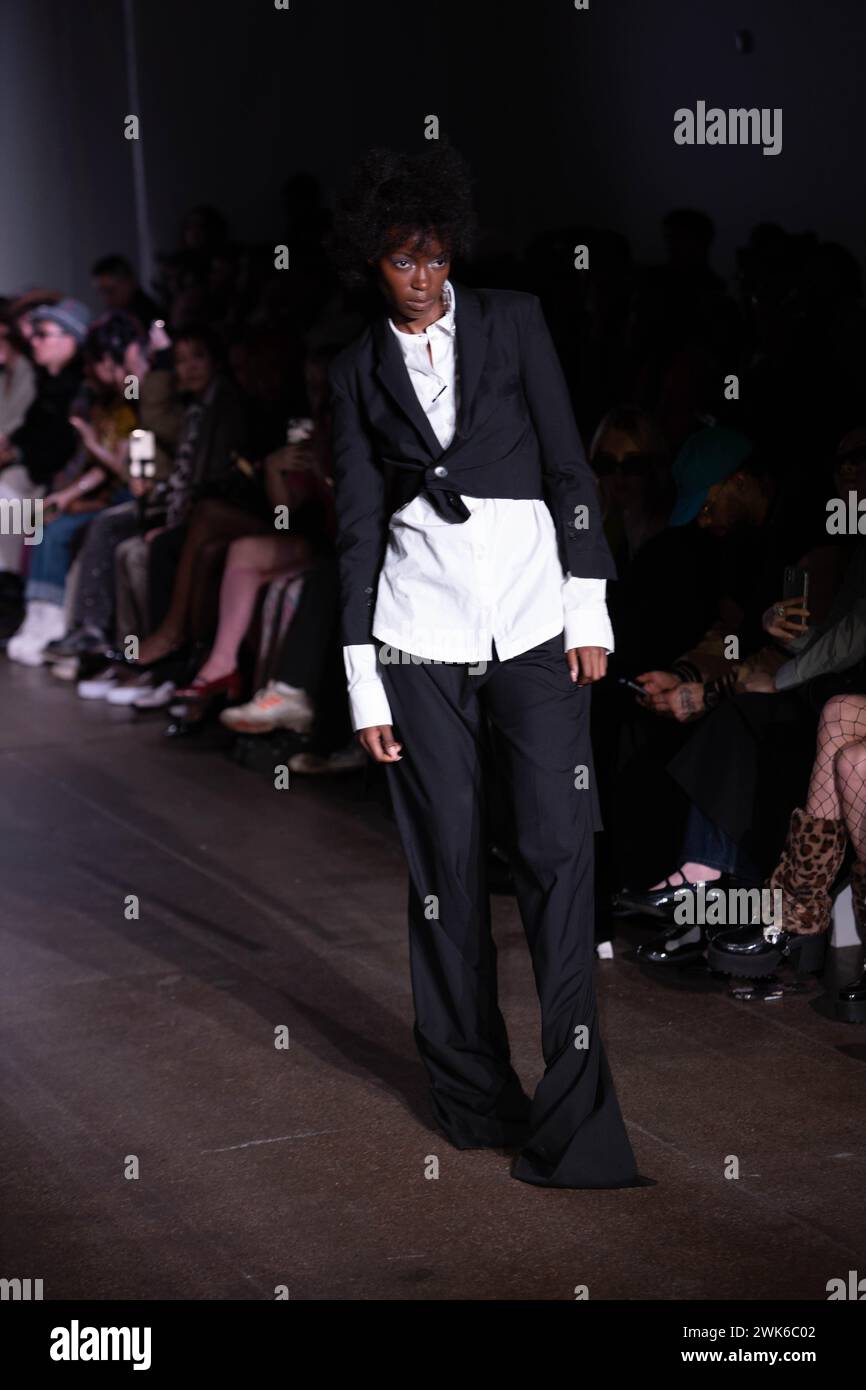 Khaleb Brooks giving inspirational winning speech Stock Photo - Alamy