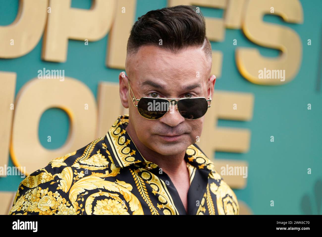 Mike The Situation Sorrentino Arrives At The Peoples Choice Awards