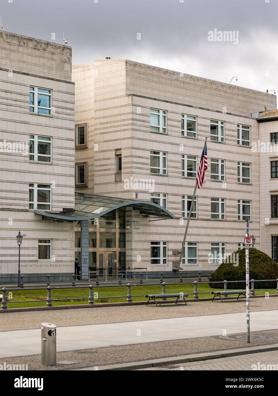 Embassy of the USA at the Pariser Platz in Berlin, Germany. Building ...