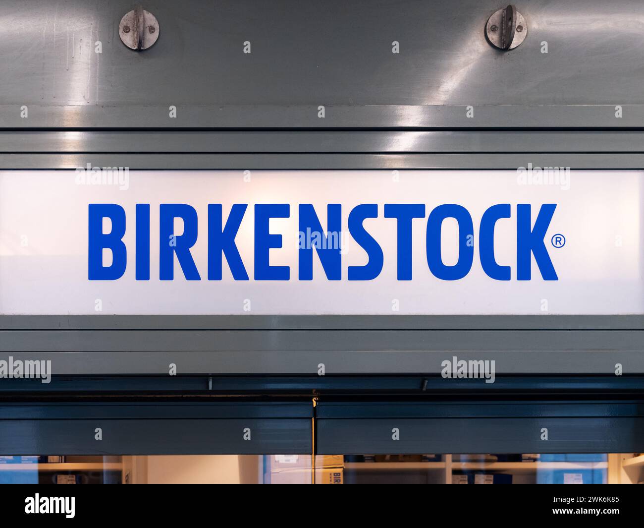 Lvmh logo hi-res stock photography and images - Alamy