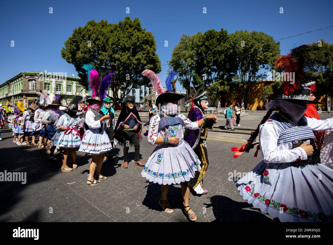 Mexican carnival, Mexican dancers recognized as "huehues" with bright ...