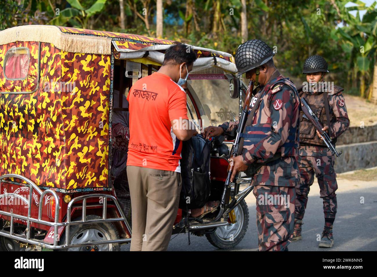 Bangladesh myanmar border hi-res stock photography and images - Alamy