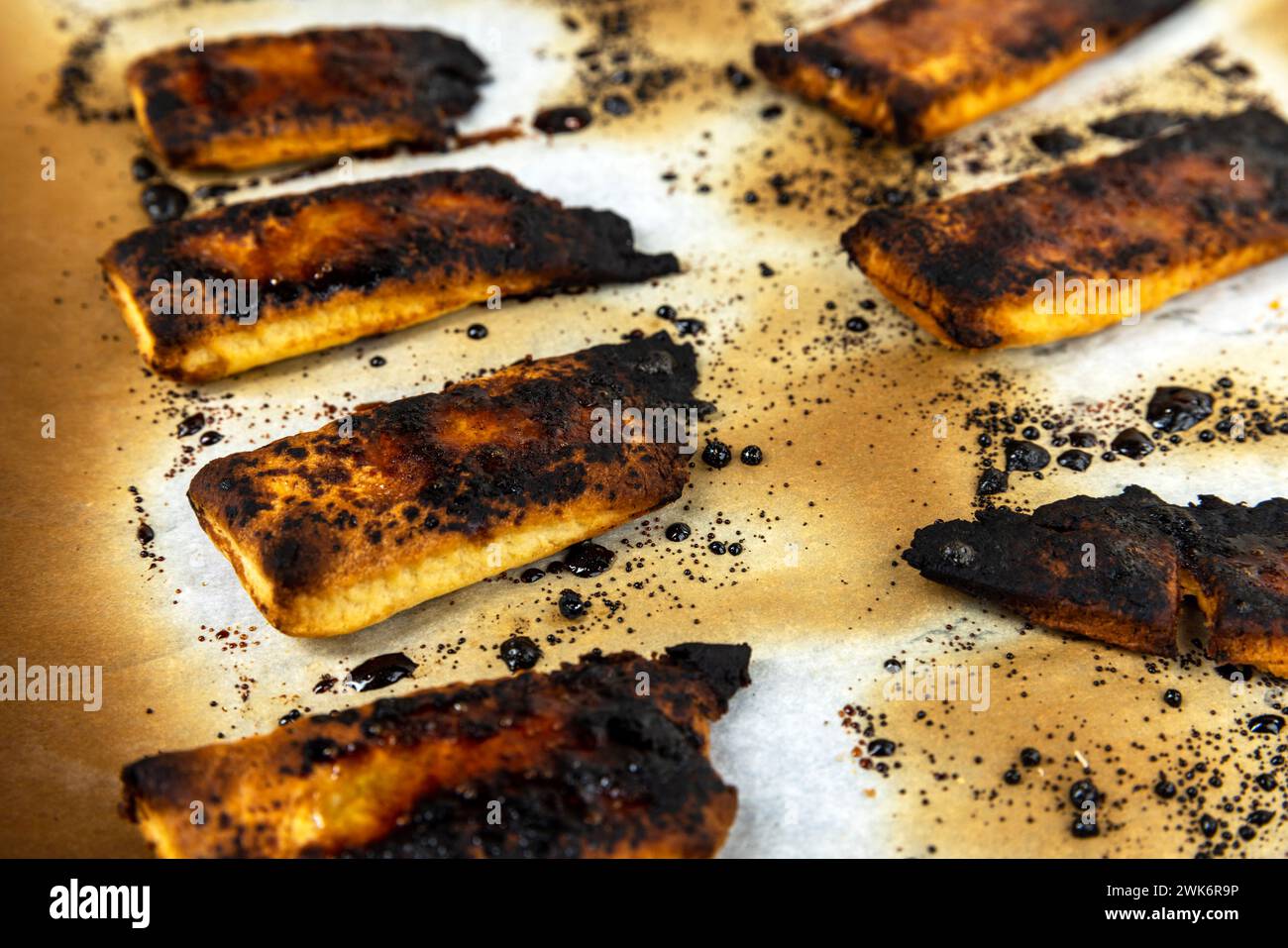 Burnt pie hi-res stock photography and images - Alamy