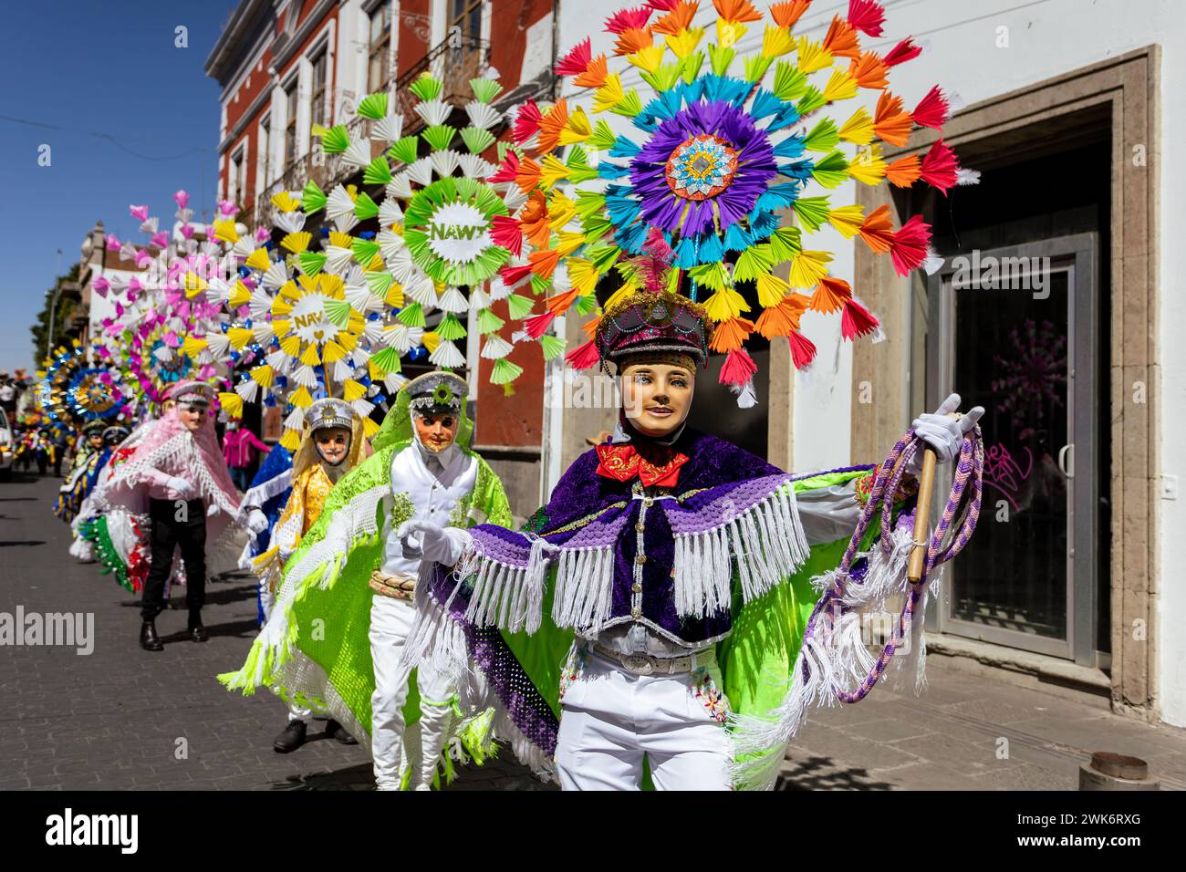 Mexican carnival, Mexican dancers recognized as "huehues" with bright ...