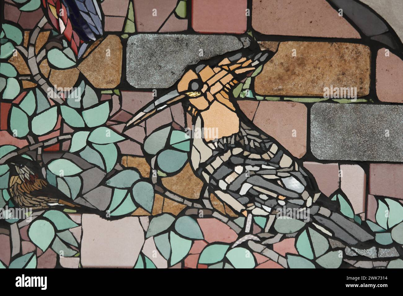Wall mosaic with hoopoe by Isidora Paz Lopez 2019, one, two, bird ...
