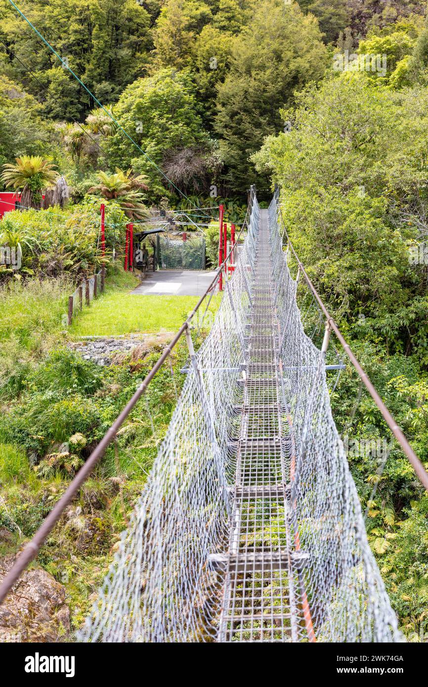 Buller Gorge Swingbridge, Buller River, Murchison, Neuseeland Stock ...