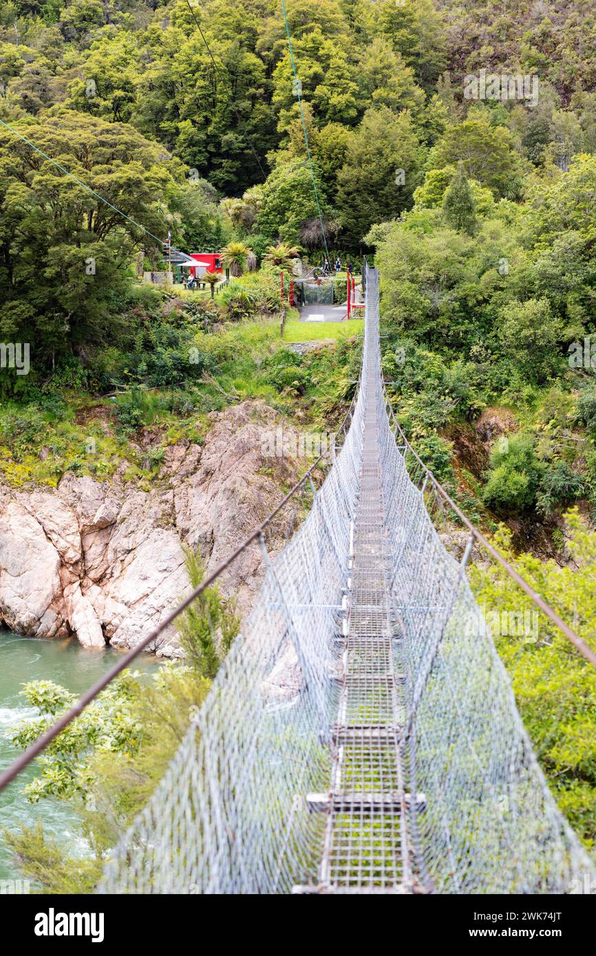 Buller Gorge Swingbridge, Buller River, Murchison, Neuseeland Stock ...